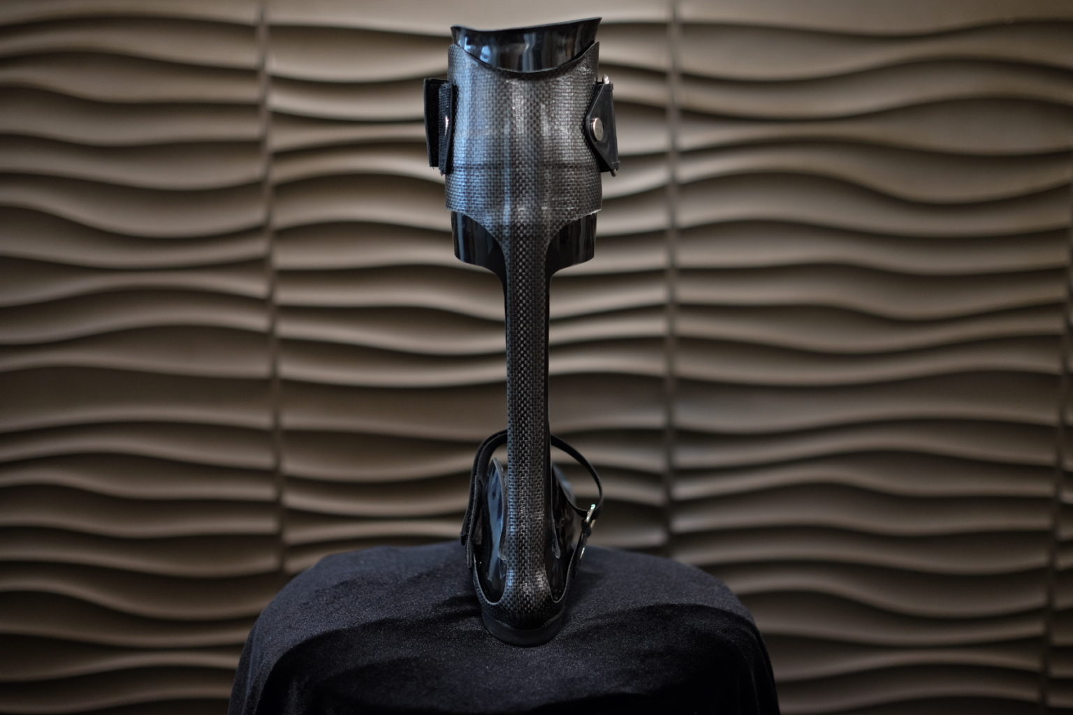 » Dynamic Carbon Graphite S-Fiber AFO Innovative Prosthetic Solutions, Inc.